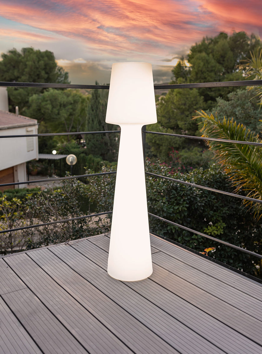 Lola 100 Floor Lamp: Cordless or Plug-In Option – Newgarden